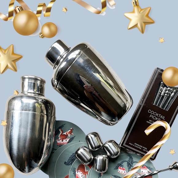 Williams Sonoma | Dining | Amazing Home Bartending Bundle Shakers ...